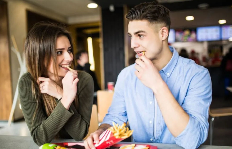 Transgender Dating 101: A Guide to Navigating the Online Dating Scene